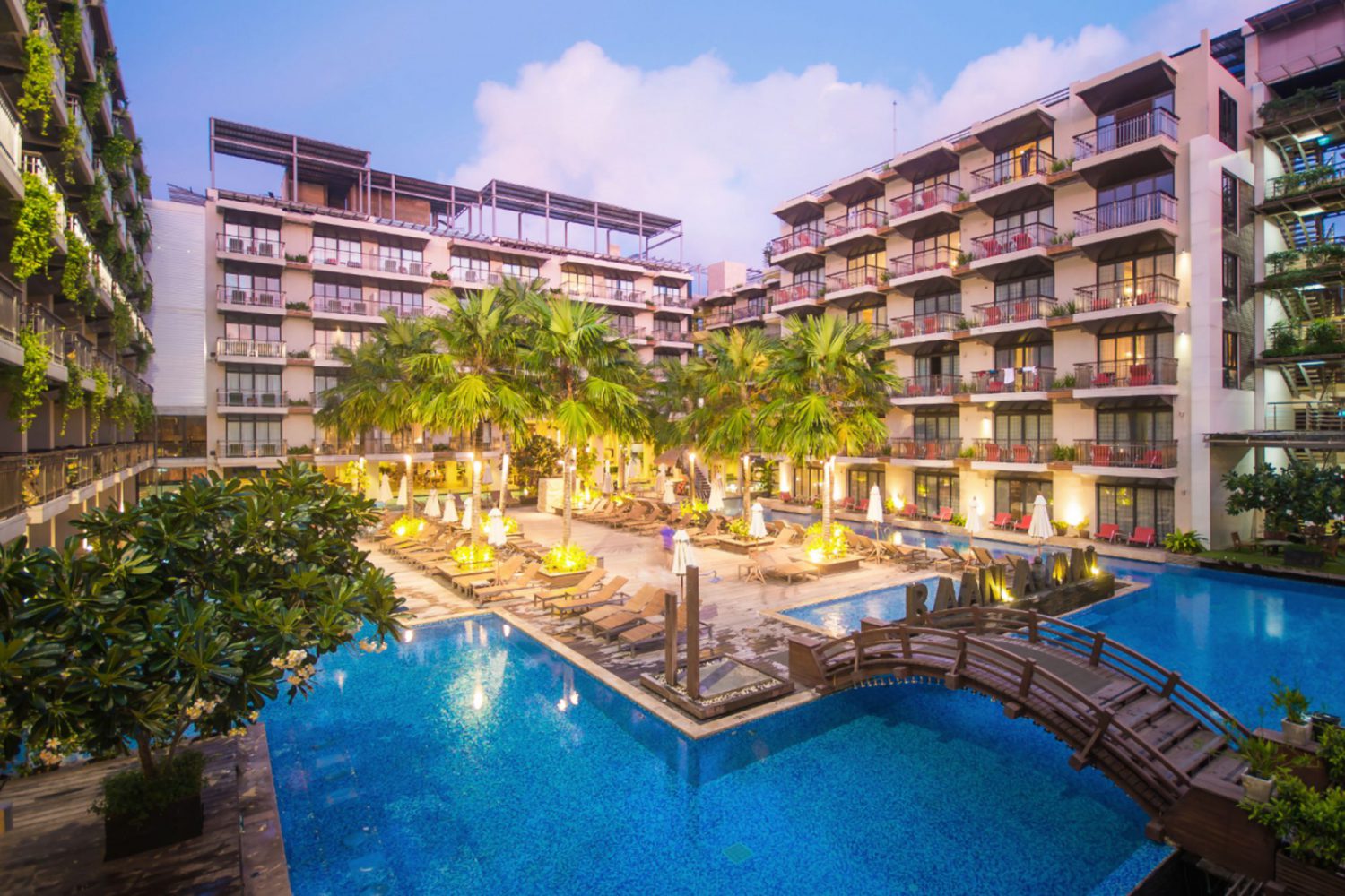 Patong Beach Front Room | ห้องพัก | Baan Laimai Beach Resort & Spa